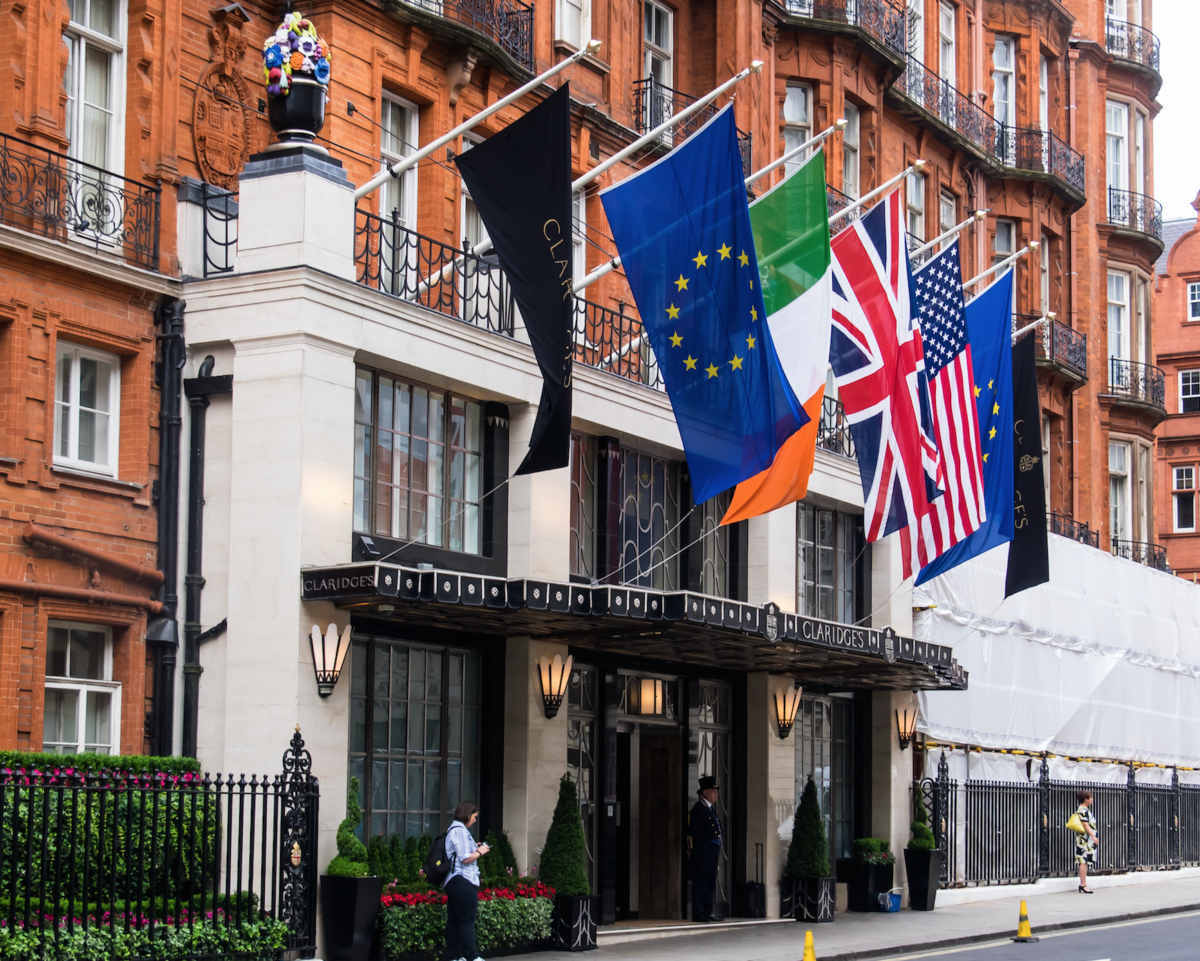 Claridge’s Hotel in Mayfair to Offer £650 a Night Rooms for Free to NHS ...